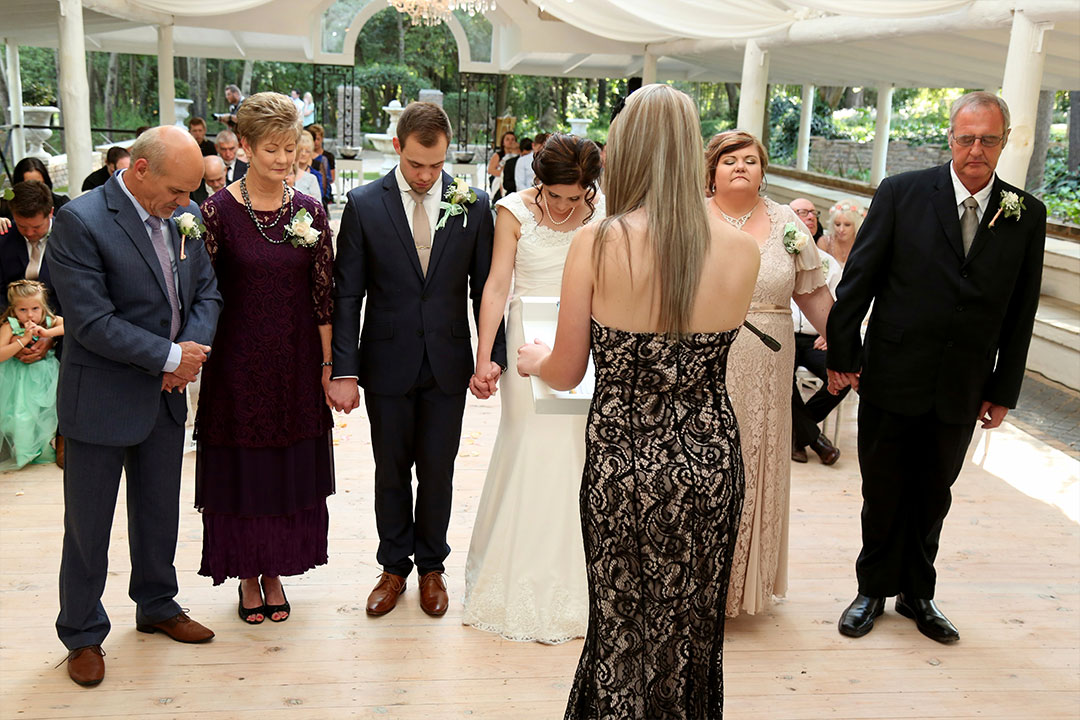 29 – Status Studio